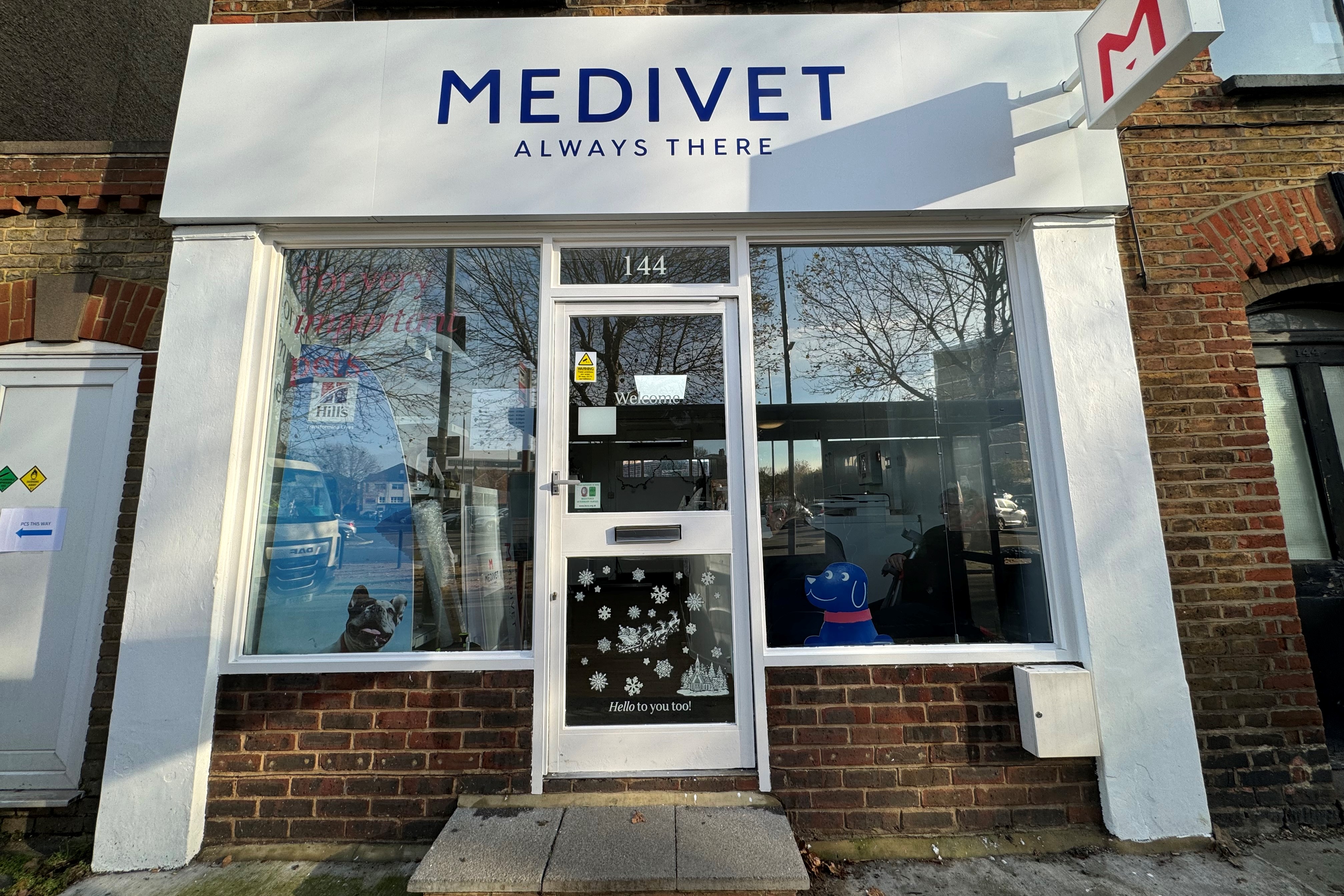 Vet in Gravesend | Medivet