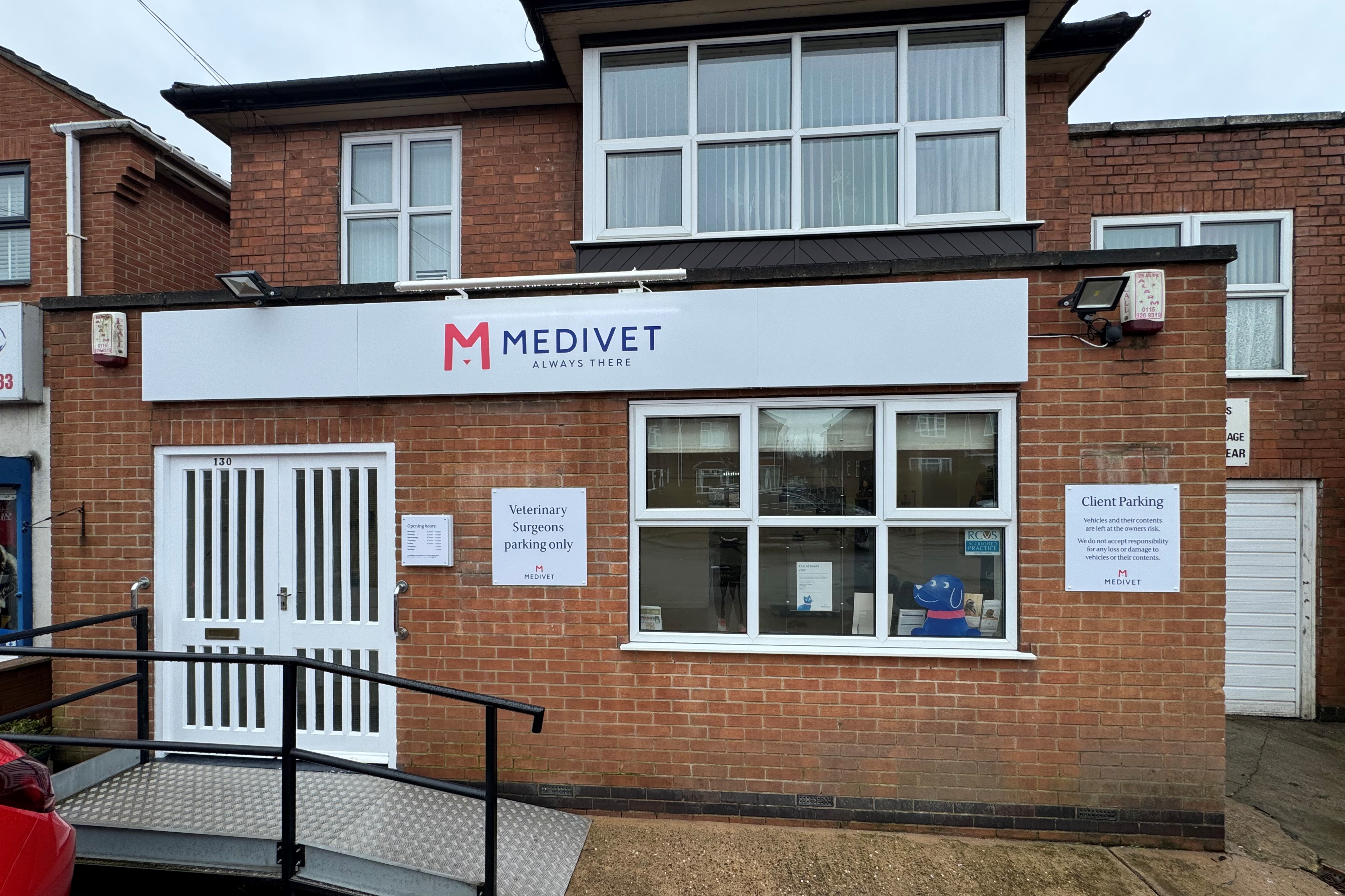 Vet in Arnold Coppice Rd | Nottingham Vets | Medivet