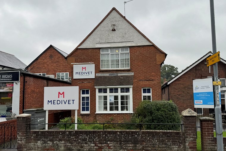 Vet in Wimborne | Medivet