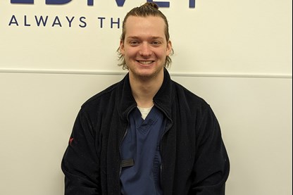 Vet in Burton-on-trent | Open Saturdays | Medivet